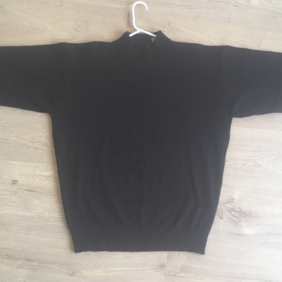 TSE | Sweaters | Black Tse Cashmere Sweater | Poshmark